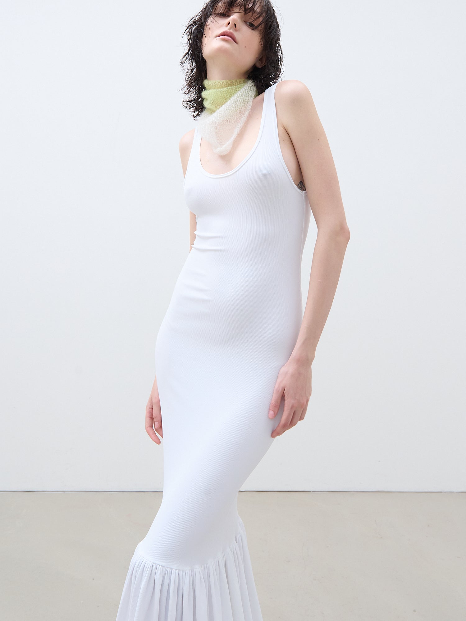 Long tank top dress with ruffle white